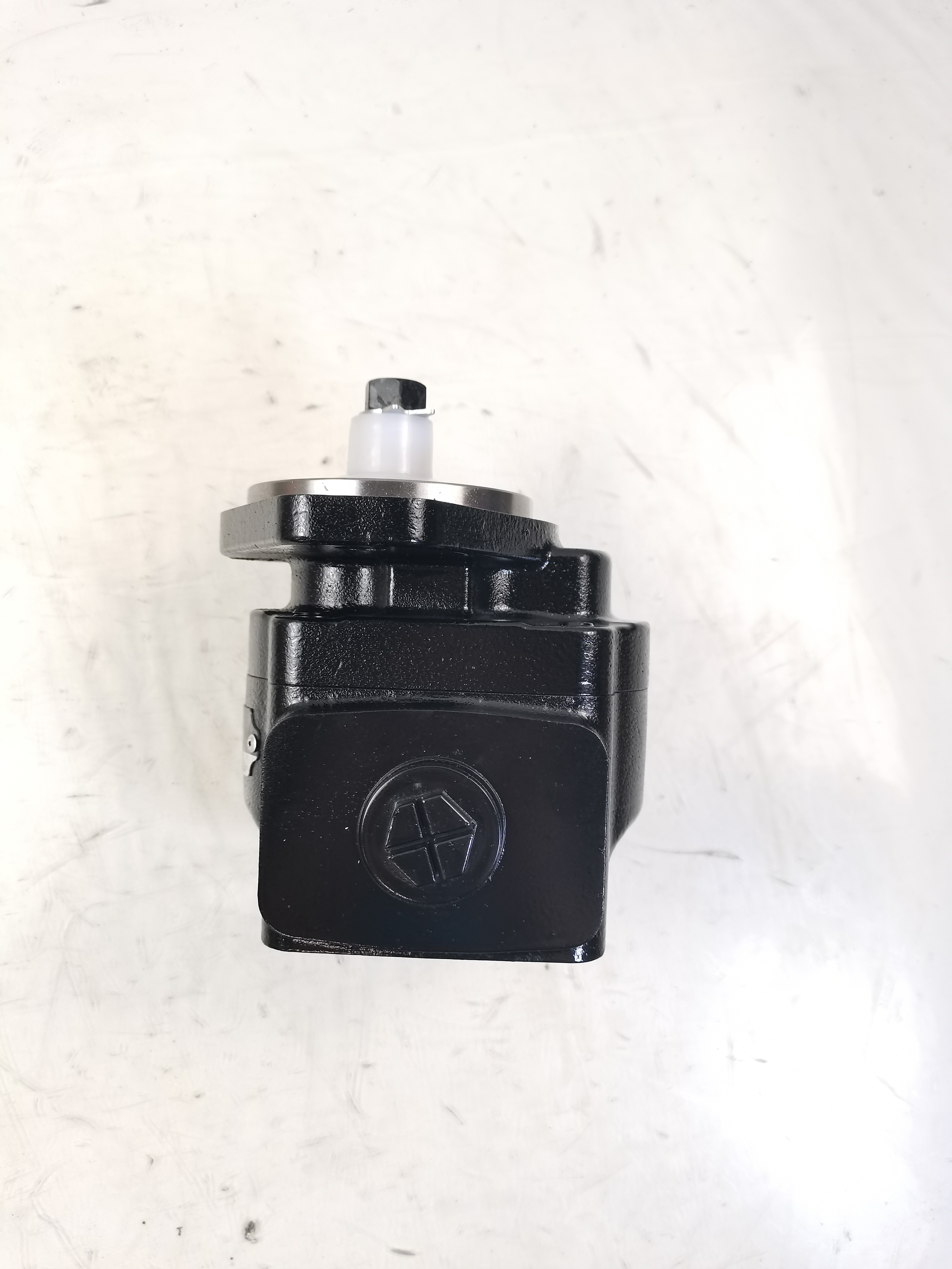 Compact Original Loader Gear Pump For Engineering Machinery And Vehicle ...