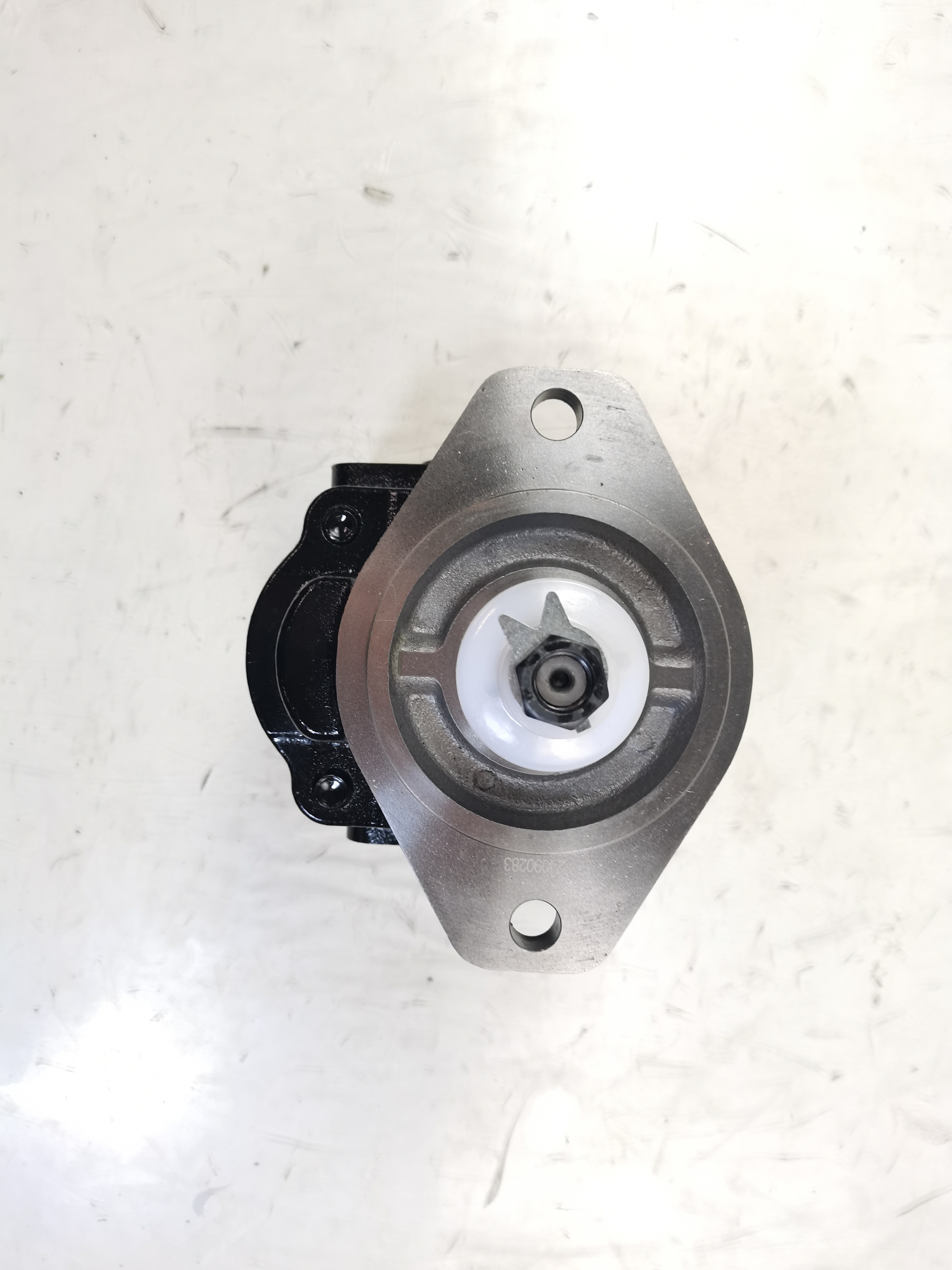 Compact Original Loader Gear Pump For Engineering Machinery And Vehicle ...